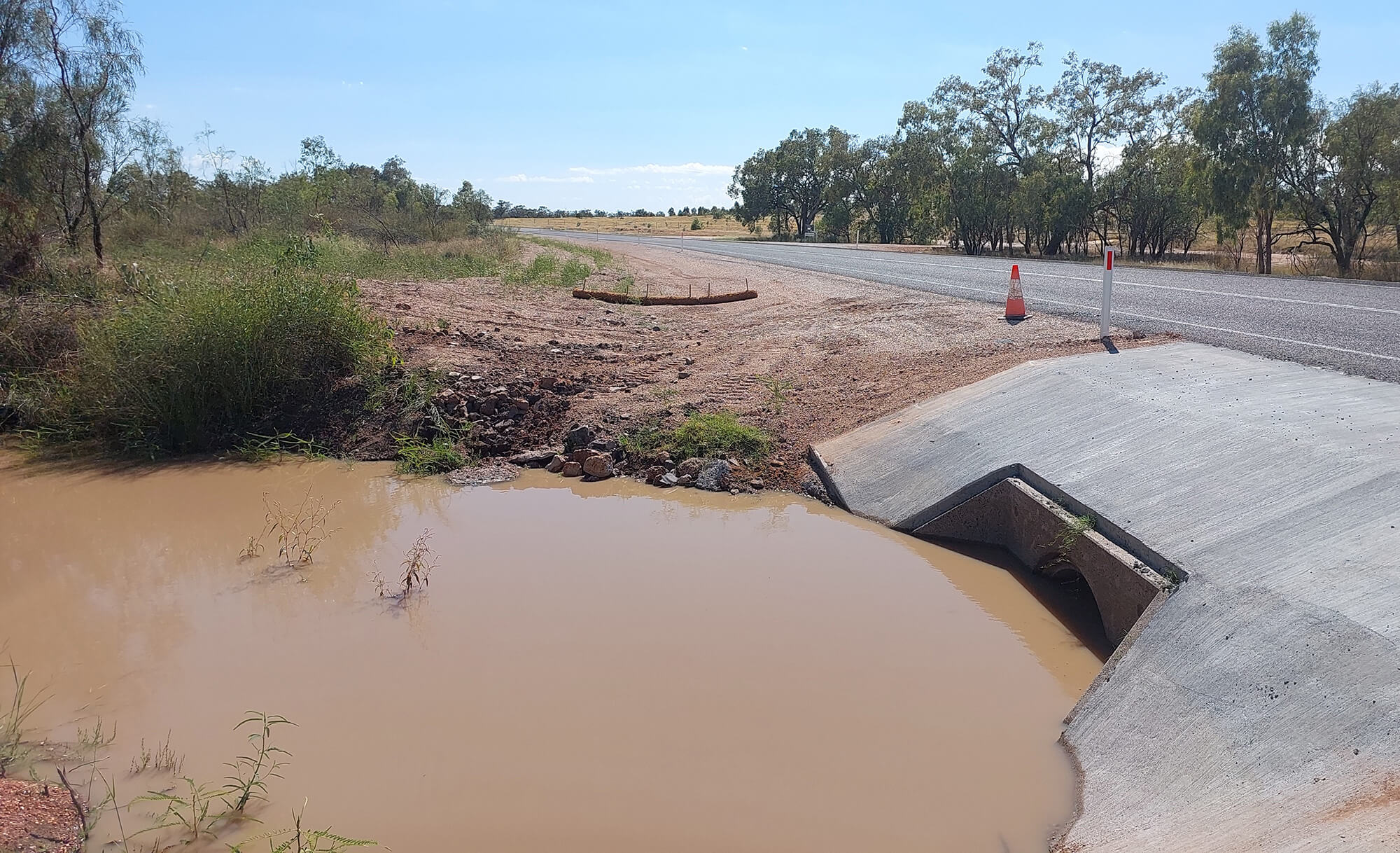Delivering on improvements to floodways on the Castlereagh Highway ...